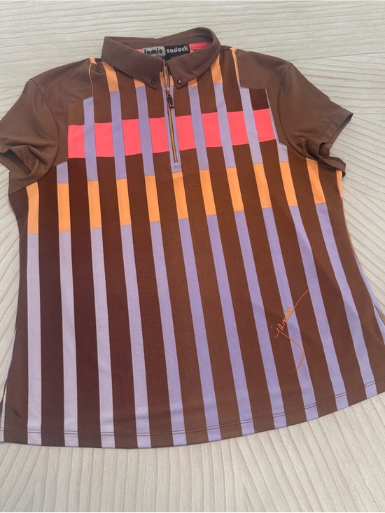 jamie sadock | Tops | Jamie Sadock Brown Tee With Coral Orange Lavender ...
